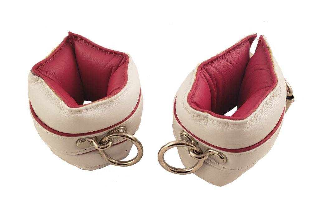 Set of Leather Cuffs Padded Restraints Black - House of Basciano